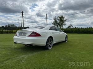 Balts Mercedes-Benz CLS 320 2008 Rīga, ar dzinēja tilpumu 3.20 L un nobraukumu 315 tūkst. km par 6500 €, foto 5 vietnē AUTOMOTO.COM.LV