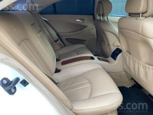 White Mercedes-Benz CLS 320 2008 in Riga, with an engine capacity of 3.00 L and mileage of 317 thousand km for 5700 €, photo 17 on AUTOMOTO.COM.LV