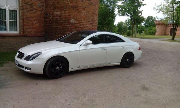 White Mercedes-Benz CLS 320 2007 in Radviliskis, with an engine capacity of 2.99 L and mileage of 310 thousand km for 3999 €, photo 1 on AUTOMOTO.COM.LV