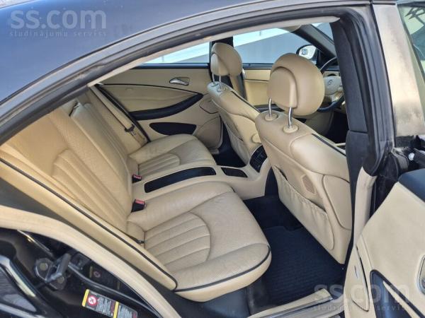 Melns Mercedes-Benz CLS 350 2004 Rīga, ar dzinēja tilpumu 3.50 L un nobraukumu 323 tūkst. km par 5250 €, foto 8 vietnē AUTOMOTO.COM.LV