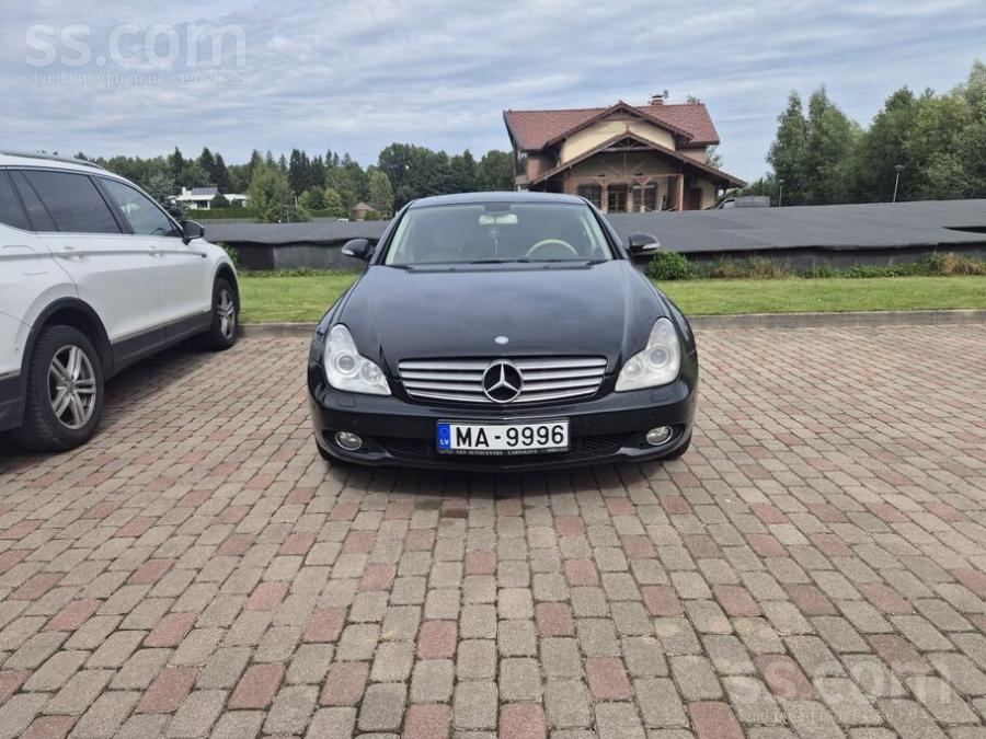 Melns Mercedes-Benz CLS 350 2004 Rīga, ar dzinēja tilpumu 3.50 L un nobraukumu 0 tūkst. km par 4500 €, foto 1 vietnē AUTOMOTO.COM.LV