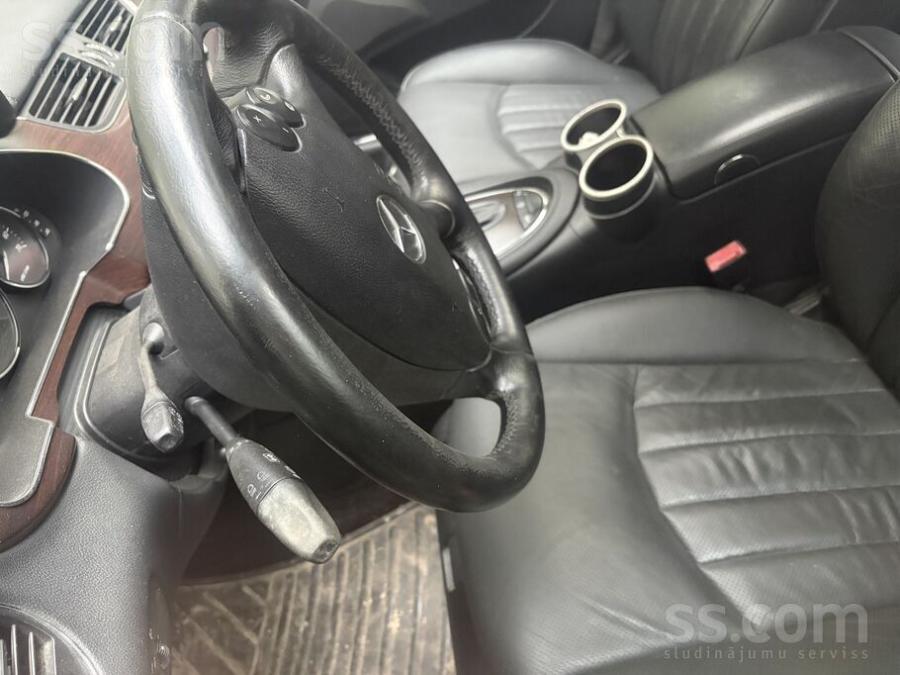 Melns Mercedes-Benz CLS 350 2005 Jelgava, ar dzinēja tilpumu 3.50 L un nobraukumu 295 tūkst. km par 2150 €, foto 9 vietnē AUTOMOTO.COM.LV