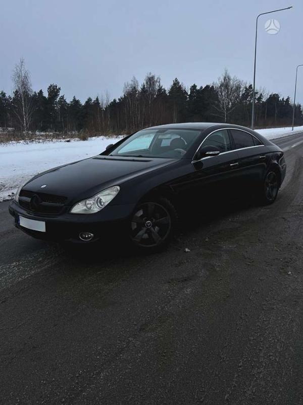 Melns Mercedes-Benz CLS 350 2006 Šauļi, ar dzinēja tilpumu 3.50 L un nobraukumu 303 tūkst. km par 5499 €, foto 1 vietnē AUTOMOTO.COM.LV