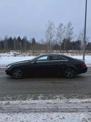 Melns Mercedes-Benz CLS 350 2006 Šauļi, ar dzinēja tilpumu 3.50 L un nobraukumu 303 tūkst. km par 5499 €, foto 5 vietnē AUTOMOTO.COM.LV