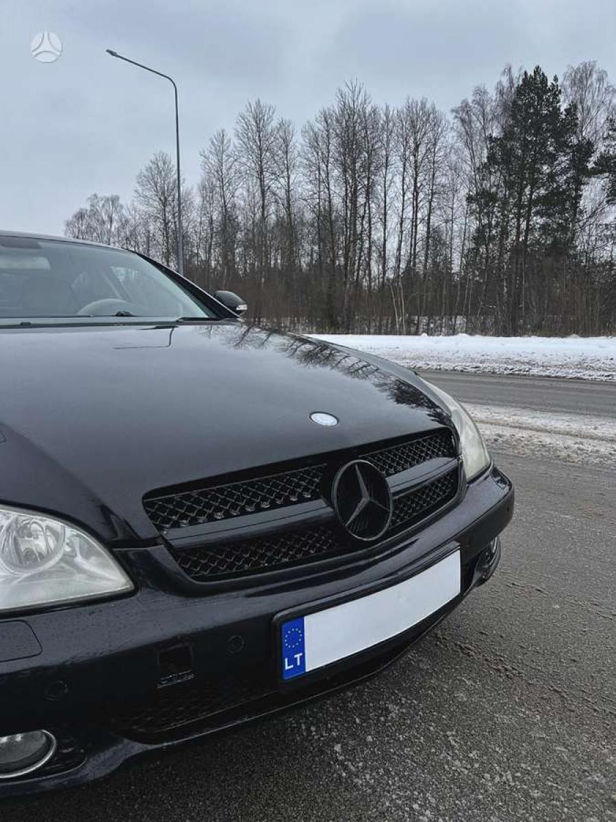 Black Mercedes-Benz CLS 350 2006 in Siauliai, with an engine capacity of 3.50 L and mileage of 303 thousand km for 5499 €, photo 3 on AUTOMOTO.COM.LV