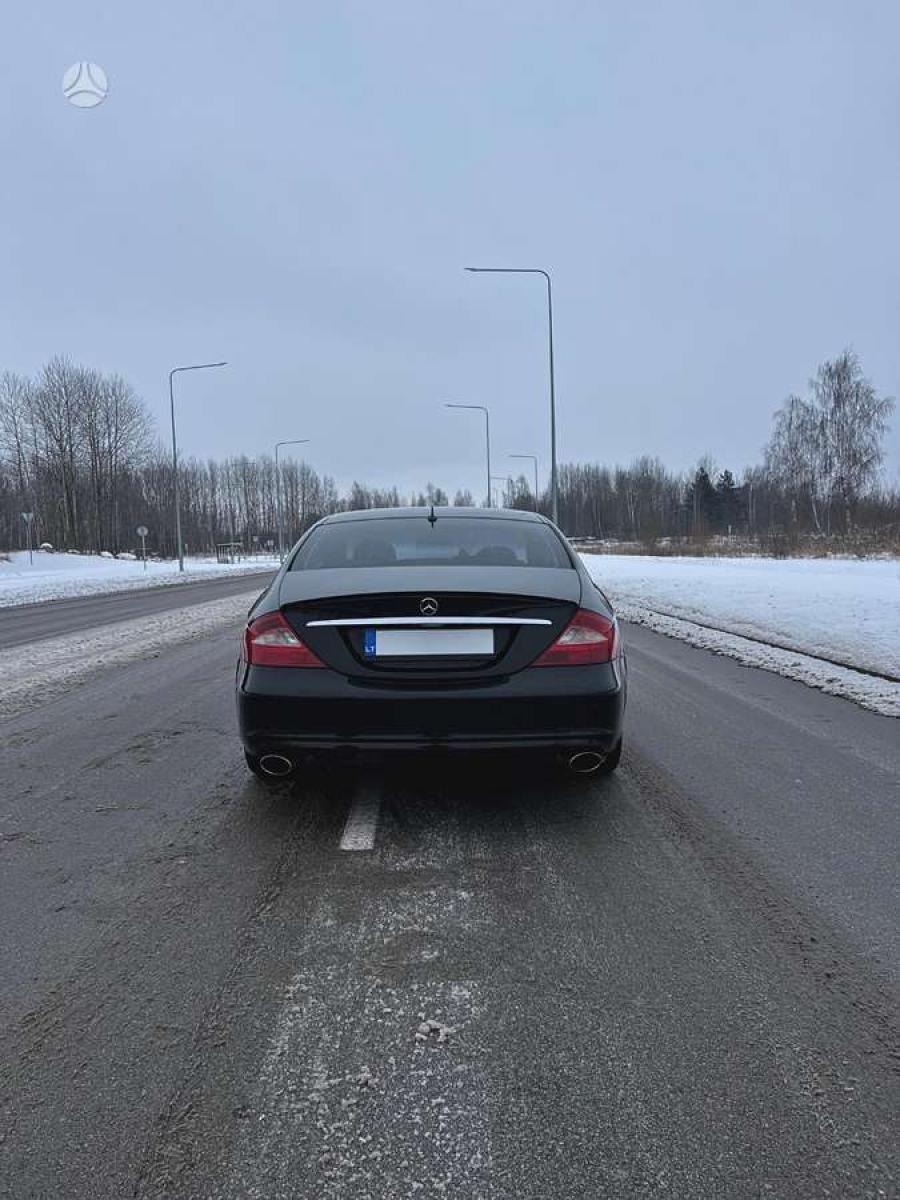 Black Mercedes-Benz CLS 350 2006 in Siauliai, with an engine capacity of 3.50 L and mileage of 303 thousand km for 5499 €, photo 15 on AUTOMOTO.COM.LV
