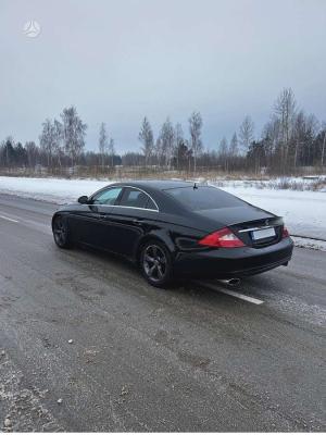 Black Mercedes-Benz CLS 350 2006 in Siauliai, with an engine capacity of 3.50 L and mileage of 303 thousand km for 5499 €, photo 22 on AUTOMOTO.COM.LV