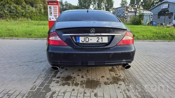 Melns Mercedes-Benz CLS 350 2007 Rīga, ar dzinēja tilpumu 3.50 L un nobraukumu 258 tūkst. km par 3200 €, foto 6 vietnē AUTOMOTO.COM.LV