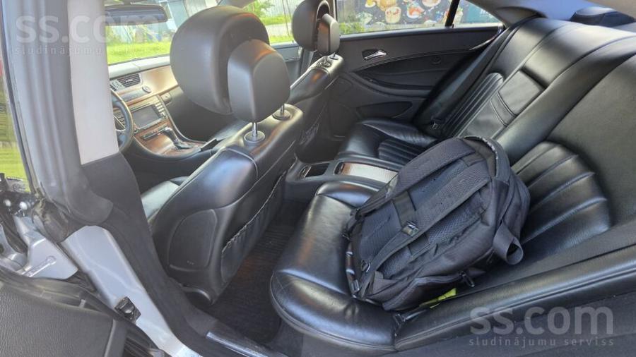 Melns Mercedes-Benz CLS 350 2007 Rīga, ar dzinēja tilpumu 3.50 L un nobraukumu 258 tūkst. km par 3200 €, foto 9 vietnē AUTOMOTO.COM.LV
