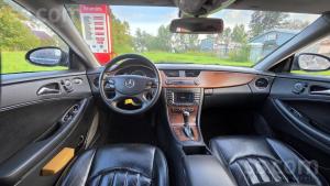 Melns Mercedes-Benz CLS 350 2007 Rīga, ar dzinēja tilpumu 3.50 L un nobraukumu 258 tūkst. km par 3200 €, foto 10 vietnē AUTOMOTO.COM.LV
