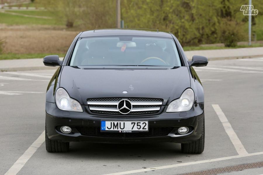 Black Mercedes-Benz CLS 350 2008 in Siauliai, with an engine capacity of 3.50 L and mileage of 252 thousand km for 5000 €, photo 3 on AUTOMOTO.COM.LV