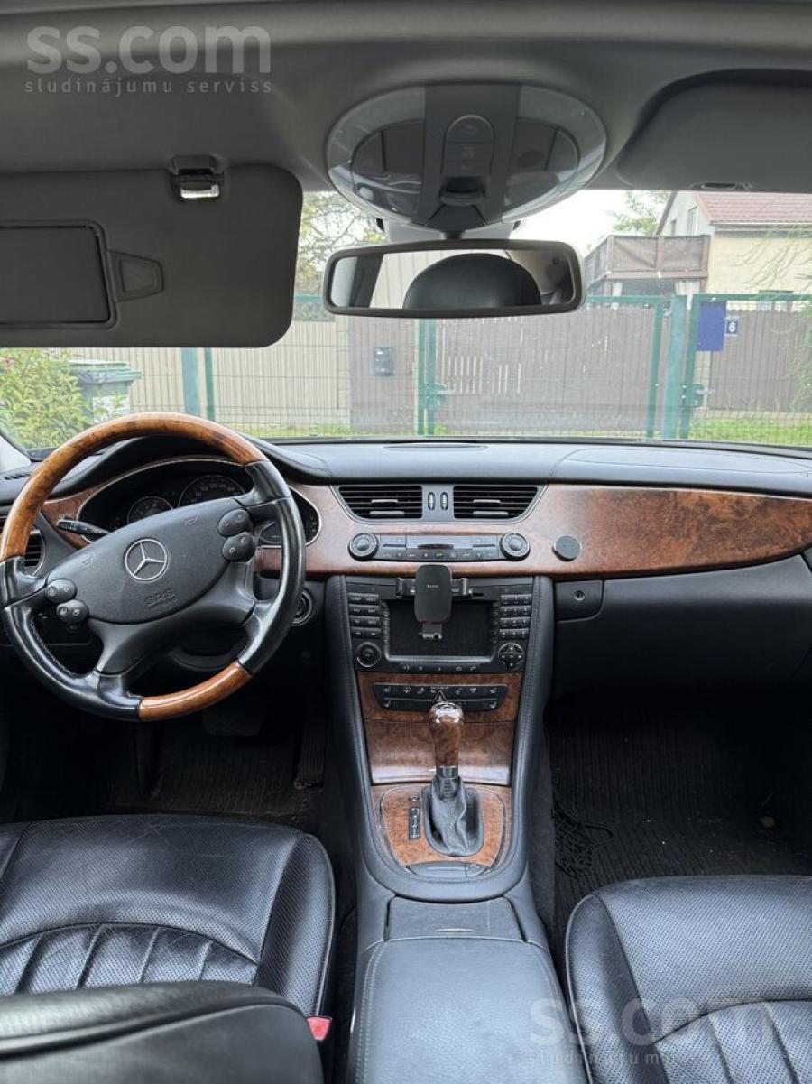 Melns Mercedes-Benz CLS 350 2009 Rīga, ar dzinēja tilpumu 3.50 L un nobraukumu 205 tūkst. km par 3800 €, foto 6 vietnē AUTOMOTO.COM.LV