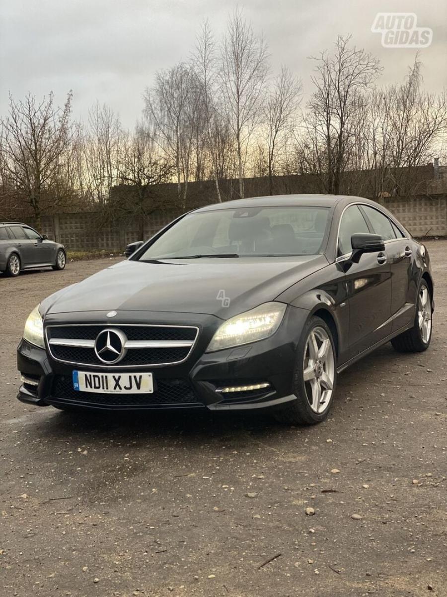 Black Mercedes-Benz CLS 350 2011 in Kupiskis, with an engine capacity of 3.00 L and mileage of 149 thousand km for 6950 €, photo 3 on AUTOMOTO.COM.LV