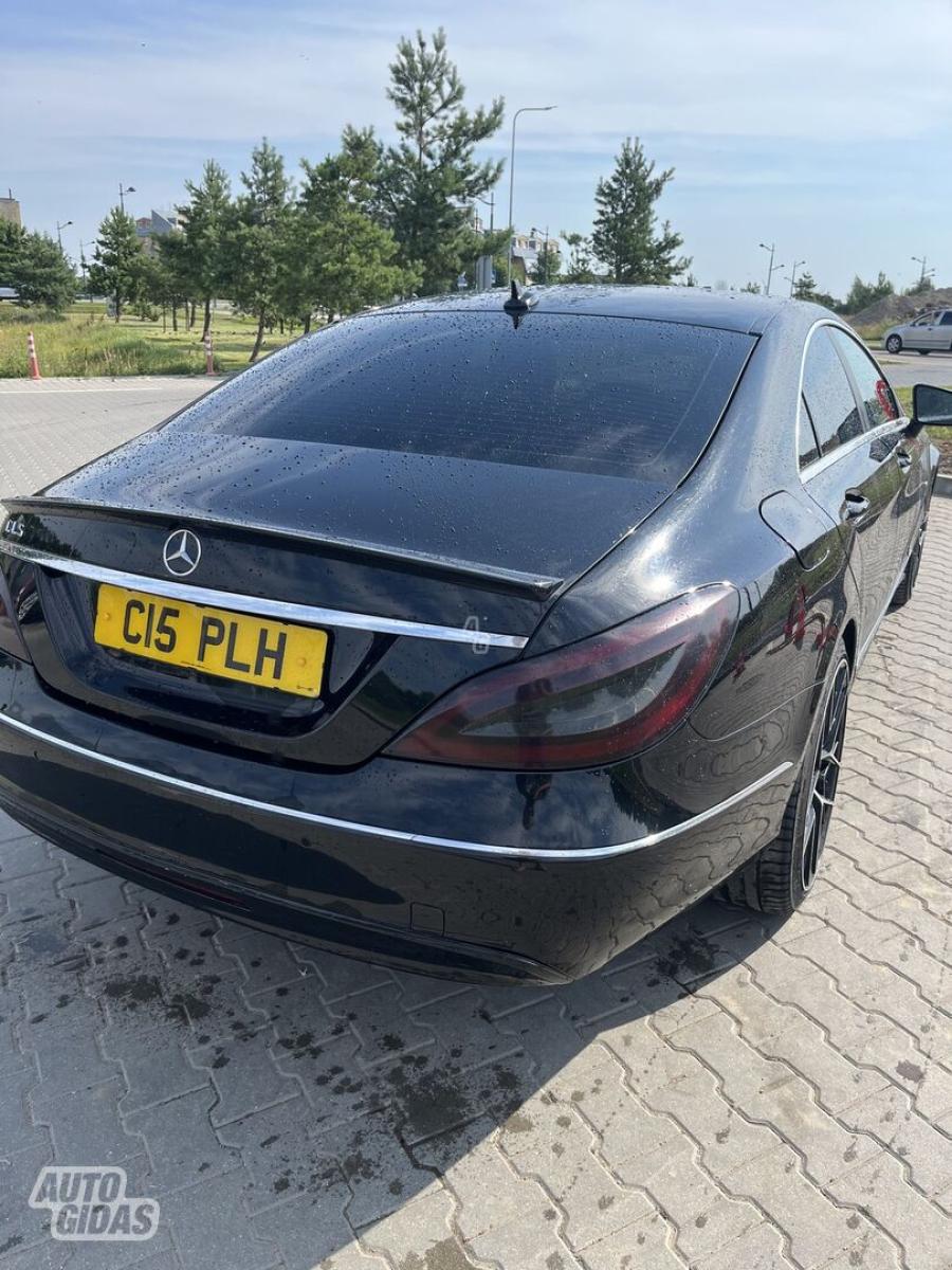 Black Mercedes-Benz CLS 350 2011 in Kretinga, with an engine capacity of 3.00 L and mileage of 187 thousand km for 7000 €, photo 5 on AUTOMOTO.COM.LV
