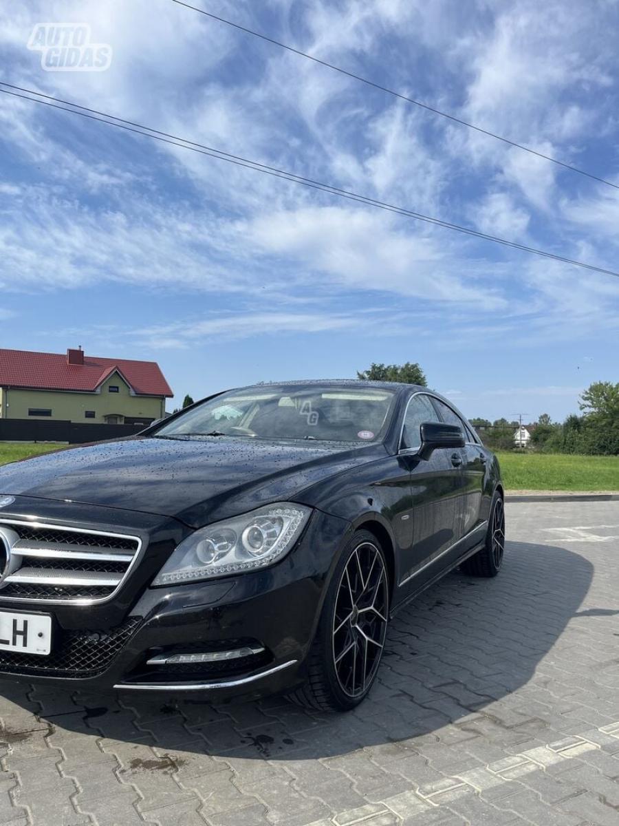 Black Mercedes-Benz CLS 350 2011 in Kretinga, with an engine capacity of 3.00 L and mileage of 187 thousand km for 7000 €, photo 6 on AUTOMOTO.COM.LV