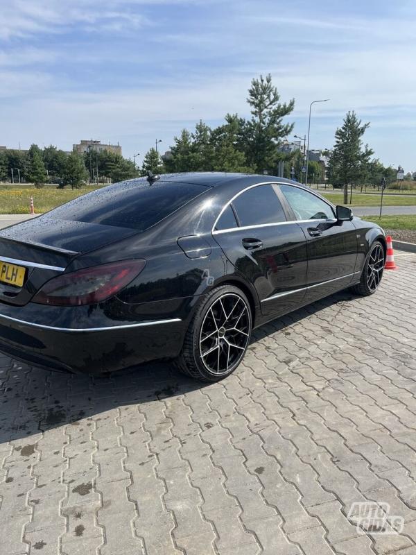 Black Mercedes-Benz CLS 350 2011 in Kretinga, with an engine capacity of 3.00 L and mileage of 187 thousand km for 7000 €, photo 6 on AUTOMOTO.COM.LV
