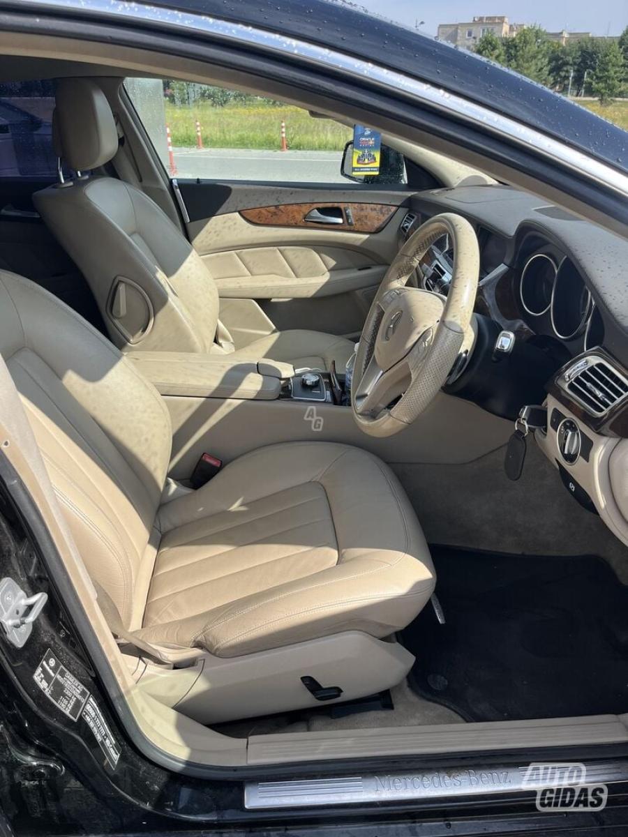 Black Mercedes-Benz CLS 350 2011 in Kretinga, with an engine capacity of 3.00 L and mileage of 187 thousand km for 7000 €, photo 15 on AUTOMOTO.COM.LV