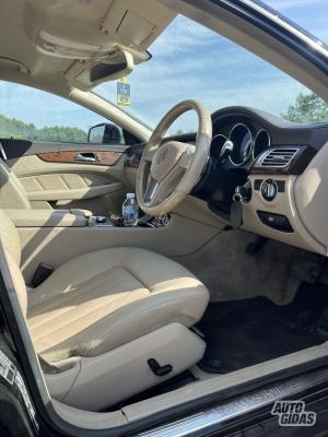 Black Mercedes-Benz CLS 350 2011 in Kretinga, with an engine capacity of 3.00 L and mileage of 187 thousand km for 7000 €, photo 16 on AUTOMOTO.COM.LV