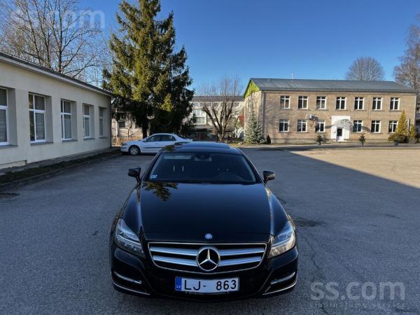 Mercedes-Benz CLS 350 2011 in Preili on AUTOMOTO.COM.LV Black Mercedes-Benz CLS 350 2011 in Preili, with an engine capacity of 3.00 L and mileage of 310 thousand km for 11000 €, photo 4 on AUTOMOTO.COM.LV