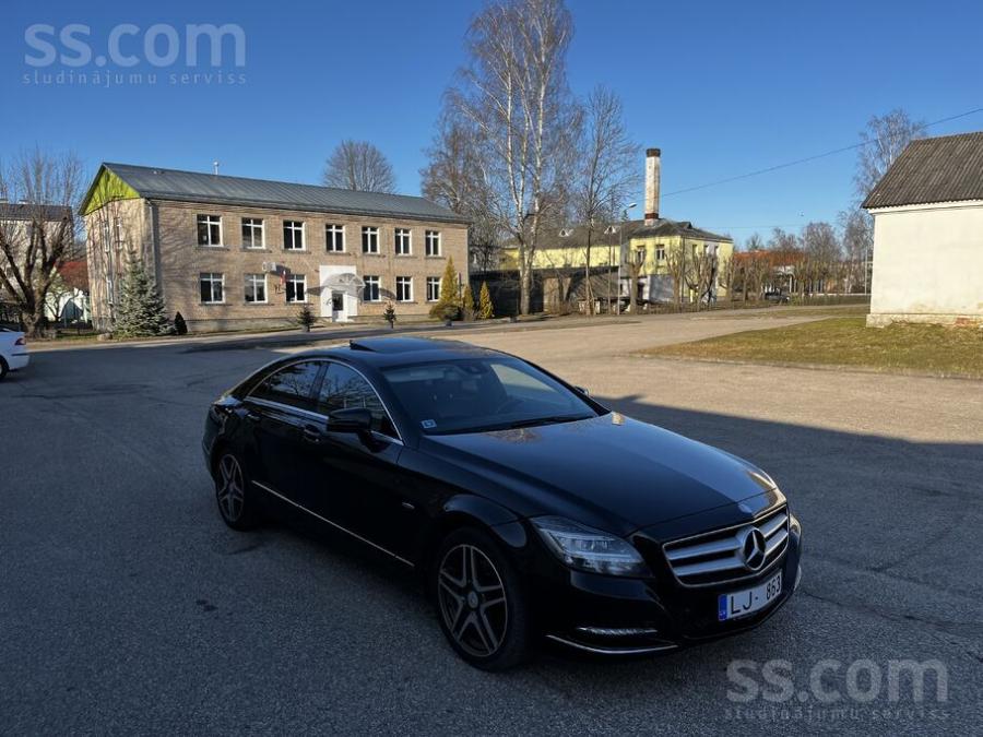 Melns Mercedes-Benz CLS 350 2011 Preiļi, ar dzinēja tilpumu 3.00 L un nobraukumu 310 tūkst. km par 11000 €, foto 6 vietnē AUTOMOTO.COM.LV