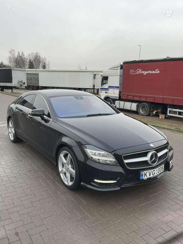 Black Mercedes-Benz CLS 350 2012 in Kaunas, with an engine capacity of 2.99 L and mileage of 236 thousand km for 13500 €, photo 7 on AUTOMOTO.COM.LV