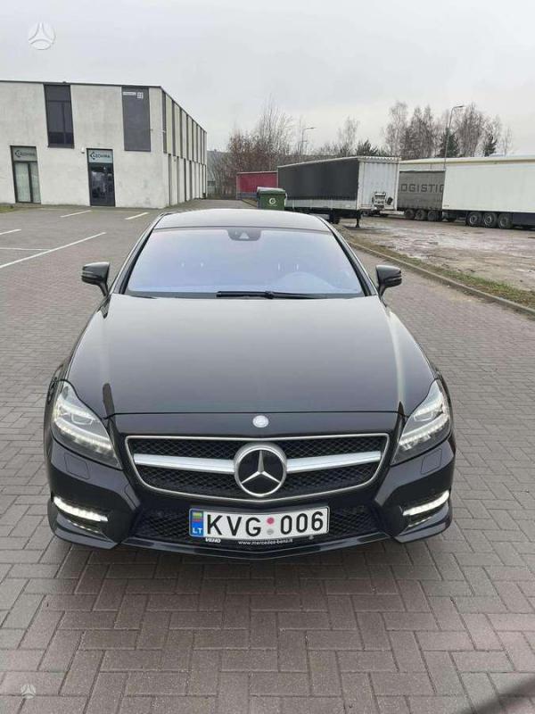 Black Mercedes-Benz CLS 350 2012 in Kaunas, with an engine capacity of 2.99 L and mileage of 236 thousand km for 13500 €, photo 8 on AUTOMOTO.COM.LV