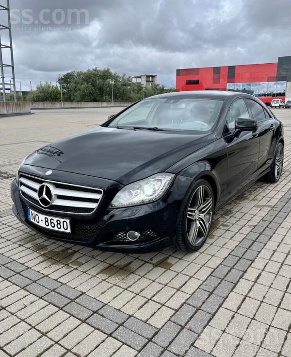 Melns Mercedes-Benz CLS 350 2012 Rīga, ar dzinēja tilpumu 3.00 L un nobraukumu 264 tūkst. km par 11990 €, foto 1 vietnē AUTOMOTO.COM.LV