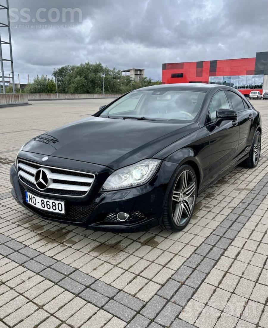 Melns Mercedes-Benz CLS 350 2012 Rīga, ar dzinēja tilpumu 3.00 L un nobraukumu 264 tūkst. km par 11990 €, foto 1 vietnē AUTOMOTO.COM.LV