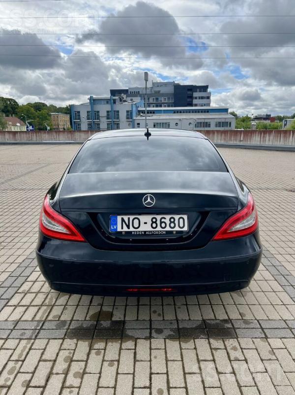 Melns Mercedes-Benz CLS 350 2012 Rīga, ar dzinēja tilpumu 3.00 L un nobraukumu 264 tūkst. km par 11990 €, foto 6 vietnē AUTOMOTO.COM.LV