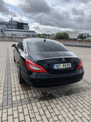 Melns Mercedes-Benz CLS 350 2012 Rīga, ar dzinēja tilpumu 3.00 L un nobraukumu 264 tūkst. km par 11990 €, foto 7 vietnē AUTOMOTO.COM.LV