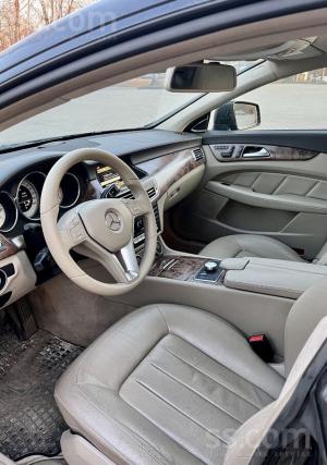 Melns Mercedes-Benz CLS 350 2012 Rīga, ar dzinēja tilpumu 3.00 L un nobraukumu 264 tūkst. km par 11990 €, foto 9 vietnē AUTOMOTO.COM.LV