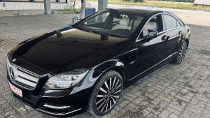 Black Mercedes-Benz CLS 350 2012 in Vilnius, with an engine capacity of 2.99 L and mileage of 377 thousand km for 10500 €, photo  on AUTOMOTO.COM.LV