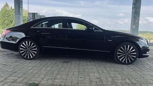Melns Mercedes-Benz CLS 350 2012 Viļņa, ar dzinēja tilpumu 2.99 L un nobraukumu 377 tūkst. km par 10500 €, foto 14 vietnē AUTOMOTO.COM.LV