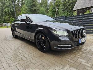 Melns Mercedes-Benz CLS 350 2012 Prienai, ar dzinēja tilpumu 2.99 L un nobraukumu 300 tūkst. km par 12000 €, foto 3 vietnē AUTOMOTO.COM.LV