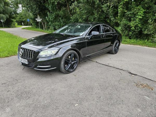 Melns Mercedes-Benz CLS 350 2012 Prienai, ar dzinēja tilpumu 2.99 L un nobraukumu 300 tūkst. km par 12000 €, foto 6 vietnē AUTOMOTO.COM.LV