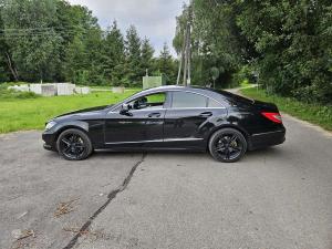 Melns Mercedes-Benz CLS 350 2012 Prienai, ar dzinēja tilpumu 2.99 L un nobraukumu 300 tūkst. km par 12000 €, foto 8 vietnē AUTOMOTO.COM.LV