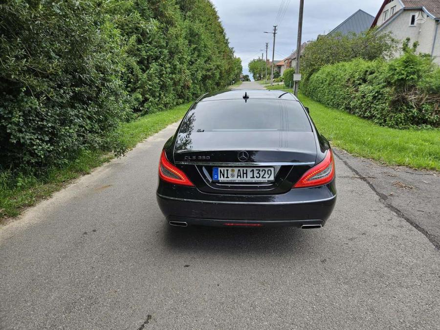 Melns Mercedes-Benz CLS 350 2012 Prienai, ar dzinēja tilpumu 2.99 L un nobraukumu 300 tūkst. km par 12000 €, foto 12 vietnē AUTOMOTO.COM.LV
