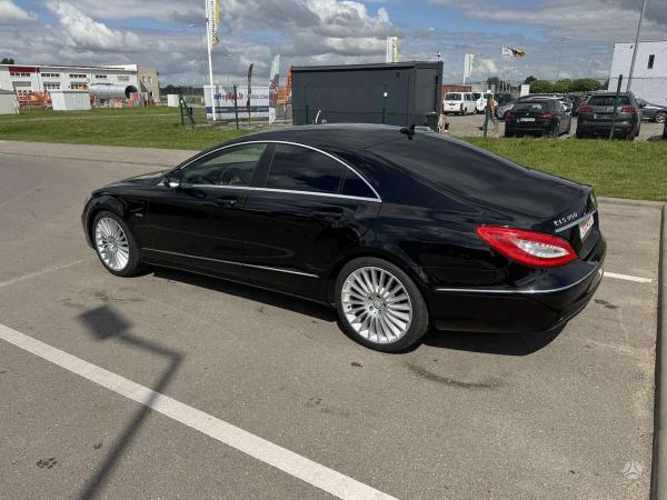 Melns Mercedes-Benz CLS 350 2012 Marijampole, ar dzinēja tilpumu 2.99 L un nobraukumu 250 tūkst. km par 11500 €, foto 7 vietnē AUTOMOTO.COM.LV