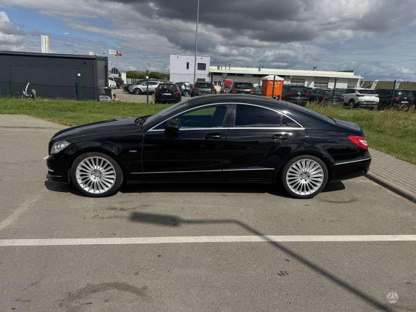 Melns Mercedes-Benz CLS 350 2012 Marijampole, ar dzinēja tilpumu 2.99 L un nobraukumu 250 tūkst. km par 11500 €, foto 8 vietnē AUTOMOTO.COM.LV