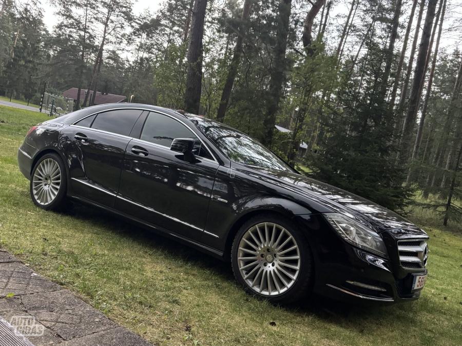 Melns Mercedes-Benz CLS 350 2012 Marijampole, ar dzinēja tilpumu 3.00 L un nobraukumu 250 tūkst. km par 11700 €, foto 3 vietnē AUTOMOTO.COM.LV