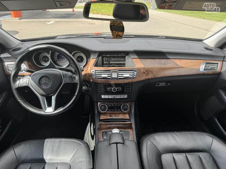 Melns Mercedes-Benz CLS 350 2012 Marijampole, ar dzinēja tilpumu 3.00 L un nobraukumu 250 tūkst. km par 11700 €, foto 11 vietnē AUTOMOTO.COM.LV