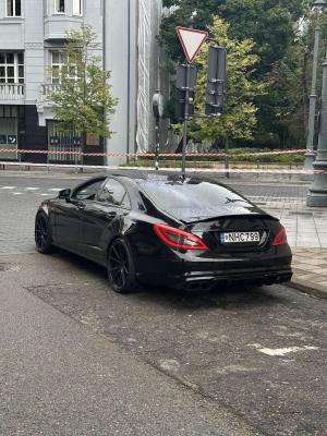 Черный Мерседес ЦЛС 350 2012 в Вильнюс, объемом двигателя 2.99 л и пробегом 368 тыс. км за 11800 €, фото 7 на AUTOMOTO.COM.LV