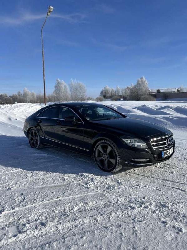 Melns Mercedes-Benz CLS 350 2013 Kupiškis, ar dzinēja tilpumu 2.99 L un nobraukumu 334 tūkst. km par 11700 €, foto 1 vietnē AUTOMOTO.COM.LV
