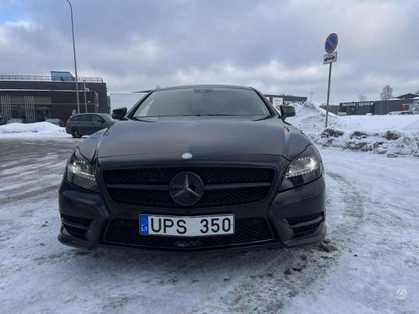 Melns Mercedes-Benz CLS 350 2014 Kauņa, ar dzinēja tilpumu 2.99 L un nobraukumu 302 tūkst. km par 13500 €, foto 2 vietnē AUTOMOTO.COM.LV