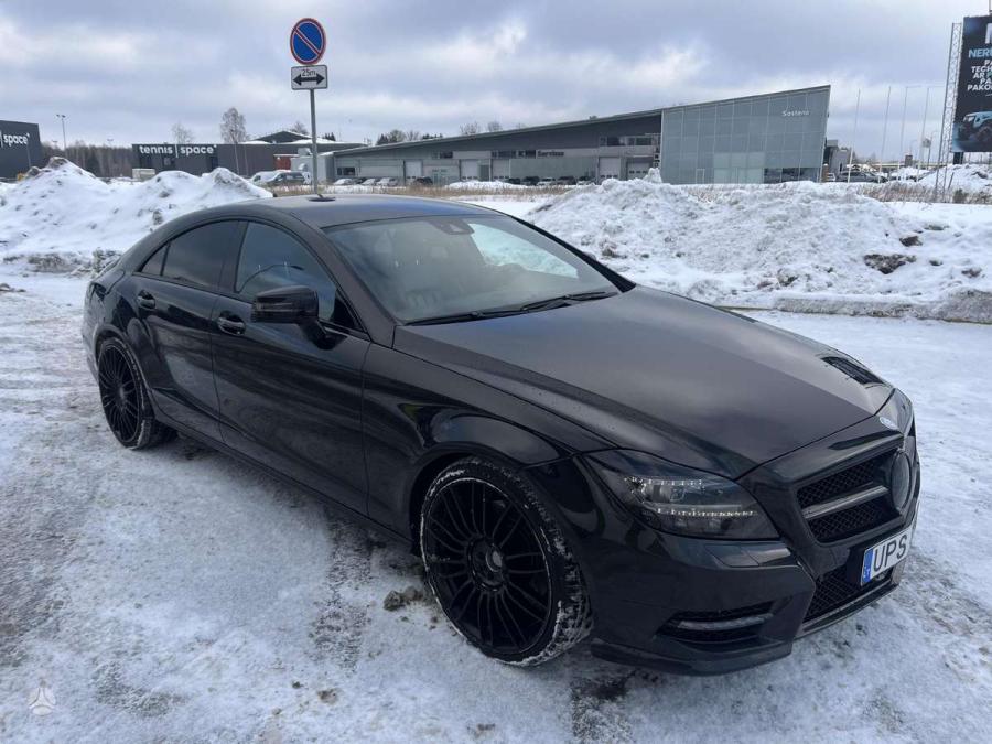 Melns Mercedes-Benz CLS 350 2014 Kauņa, ar dzinēja tilpumu 2.99 L un nobraukumu 302 tūkst. km par 13500 €, foto 3 vietnē AUTOMOTO.COM.LV
