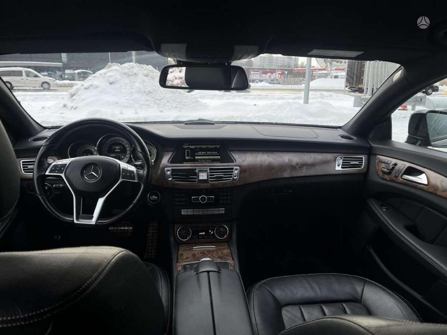 Melns Mercedes-Benz CLS 350 2014 Kauņa, ar dzinēja tilpumu 2.99 L un nobraukumu 302 tūkst. km par 13500 €, foto 10 vietnē AUTOMOTO.COM.LV