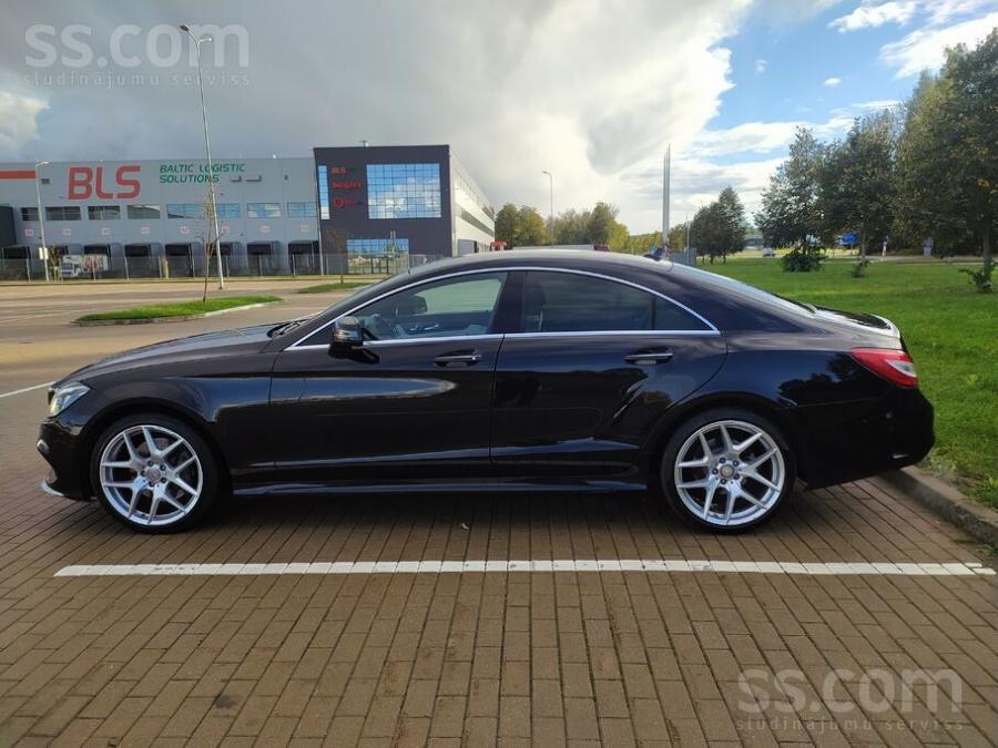 Black Mercedes-Benz CLS 350 2015 in Riga, with an engine capacity of 3.00 L and mileage of 147 thousand km for 19000 €, photo 15 on AUTOMOTO.COM.LV