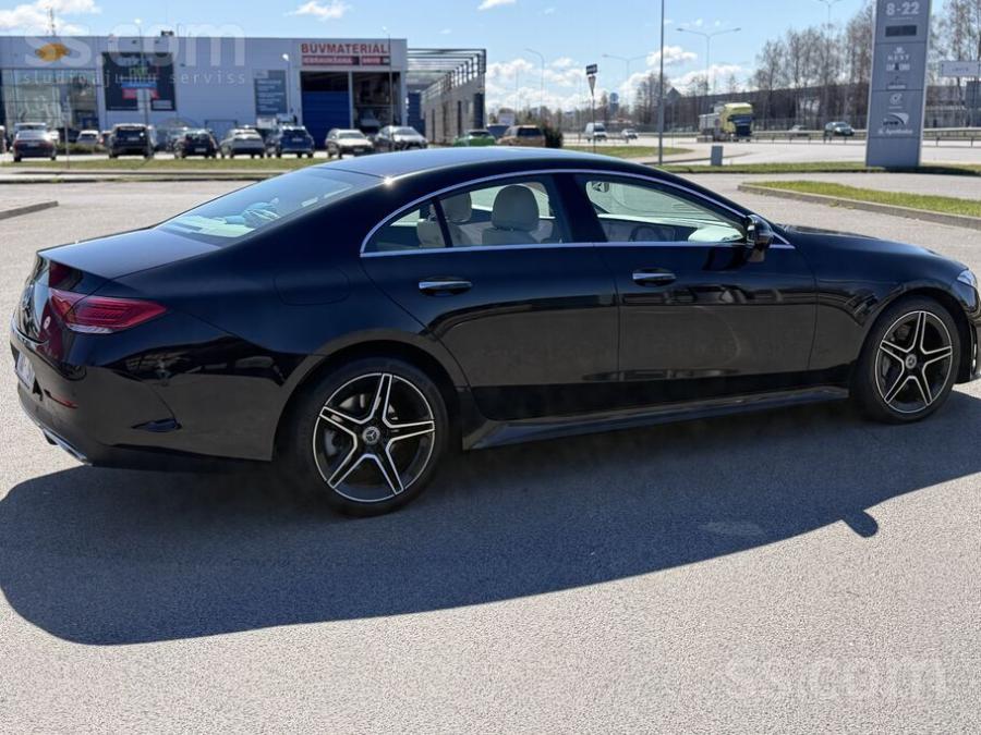 Black Mercedes-Benz CLS 350 2018 in Riga, with an engine capacity of 3.00 L and mileage of 178 thousand km for 28900 €, photo 5 on AUTOMOTO.COM.LV
