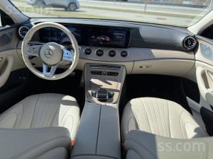 Black Mercedes-Benz CLS 350 2018 in Riga, with an engine capacity of 3.00 L and mileage of 178 thousand km for 28900 €, photo 7 on AUTOMOTO.COM.LV