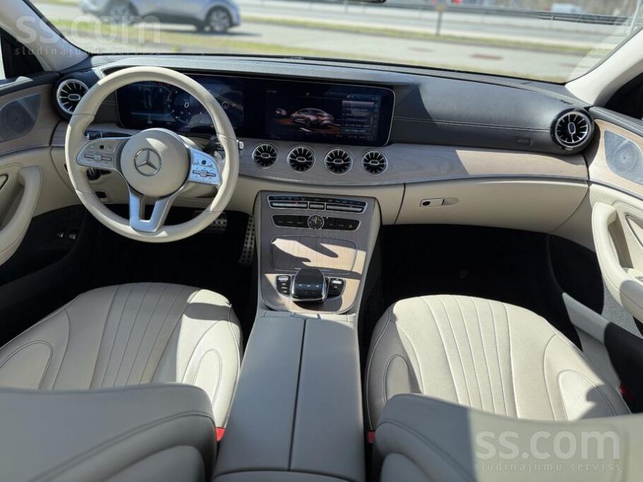 Black Mercedes-Benz CLS 350 2018 in Riga, with an engine capacity of 3.00 L and mileage of 178 thousand km for 28900 €, photo 7 on AUTOMOTO.COM.LV